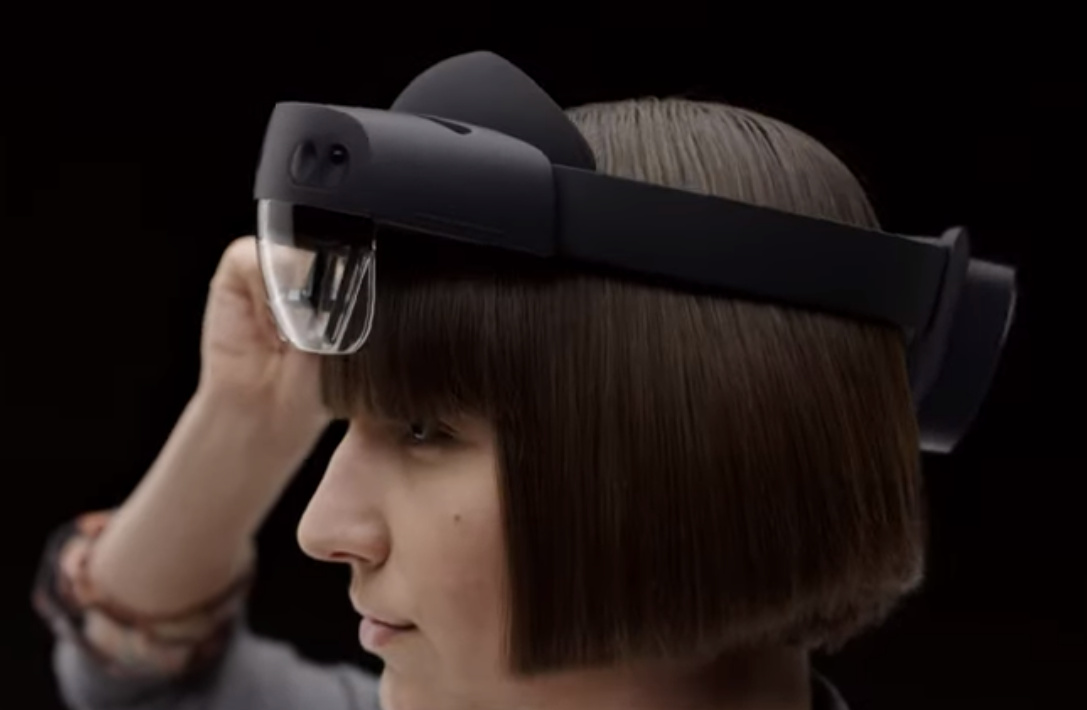 HoloLens 2: Microsoft Releases Augmented Reality Headset with a Promise ...